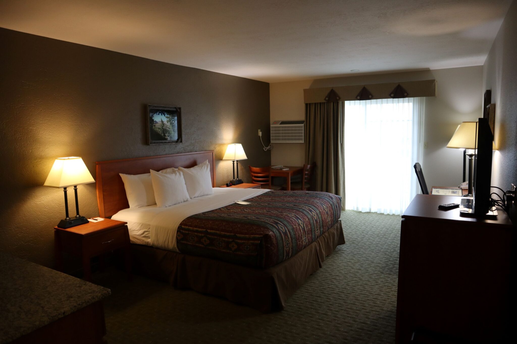 Rooms – Stage Stop Inn